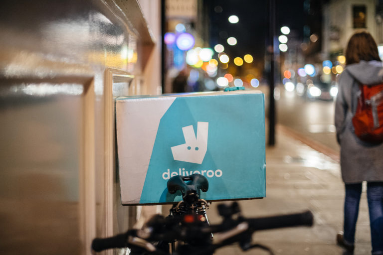 Deliveroo business model: How does it work and make money