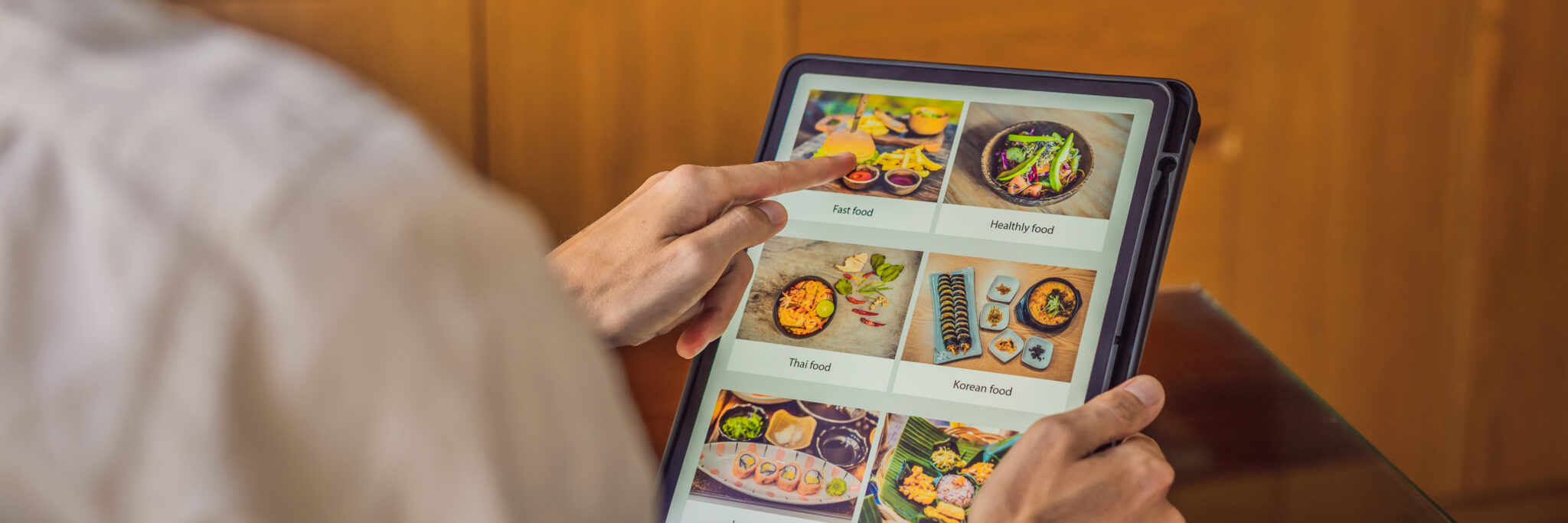 Decoding Food Delivery: How Online Ordering Platforms Work?